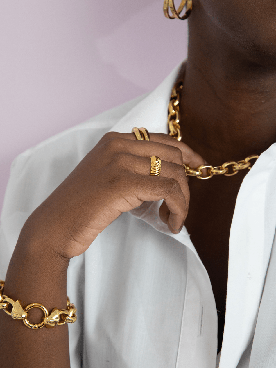 Lydia Tomlinson Medina Chunky Chain Ring-Clasp Bracelet in Gold Lydia Tomlinson Medina Chunky Chain Ring-Clasp Bracelet in Gold